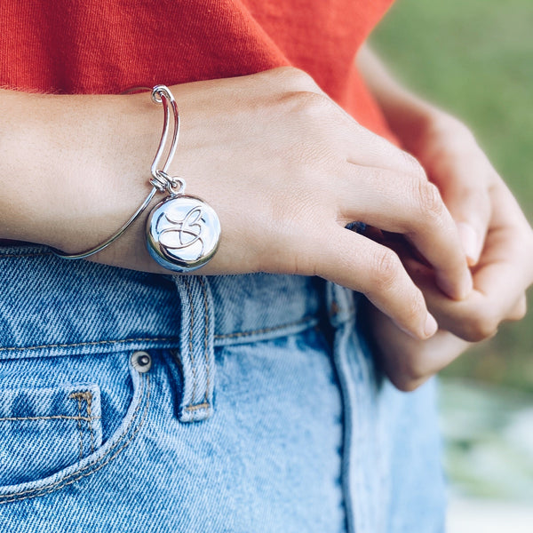 Bracelets – invisaWear®